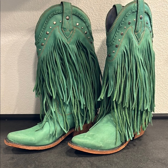 LIBERTY Black | Shoes | Liberty Black Fringe Green Western Leather ...